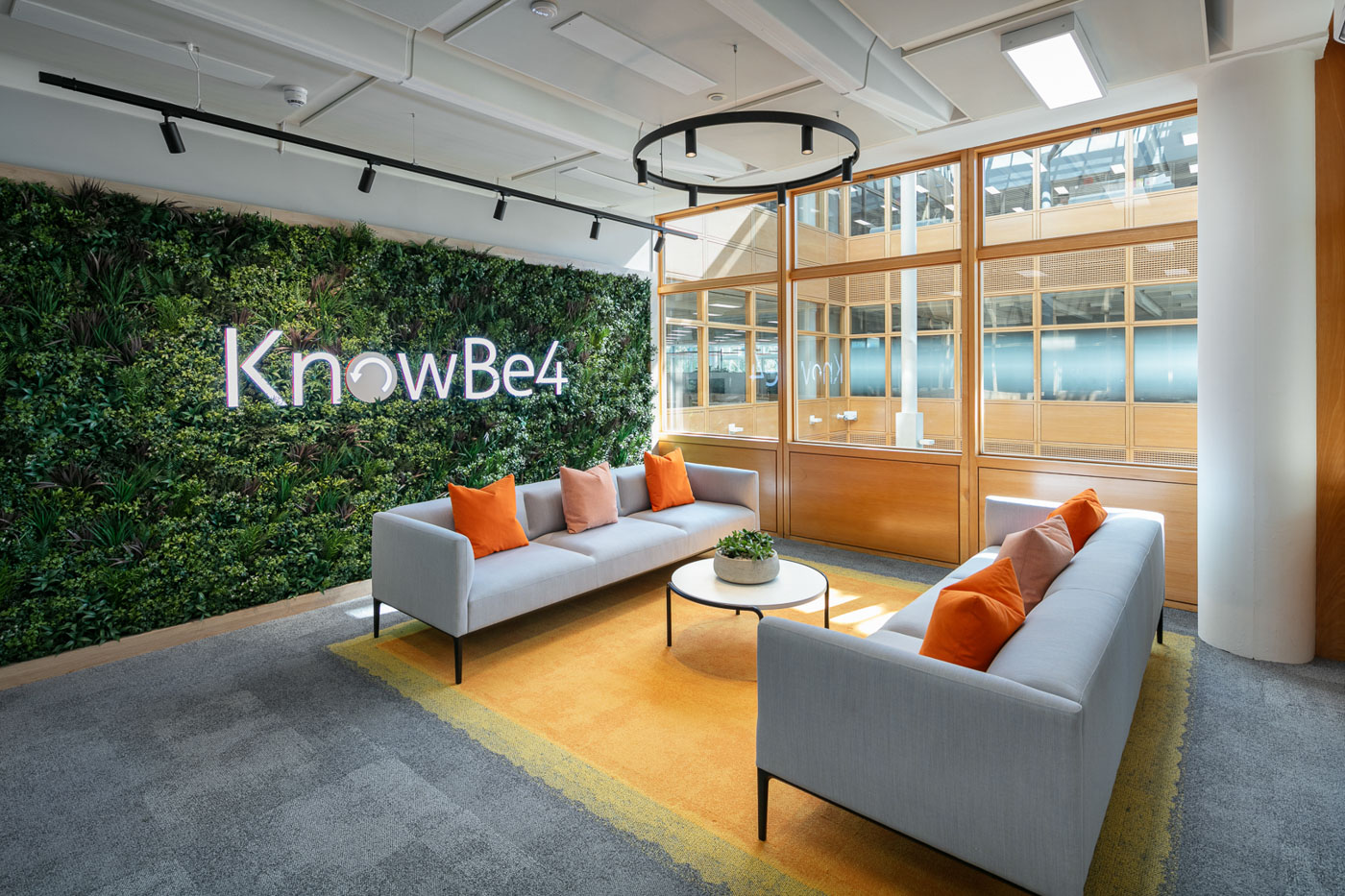 KnowBe4 – One Leeds City Office Park - BlueSky Design Interiors